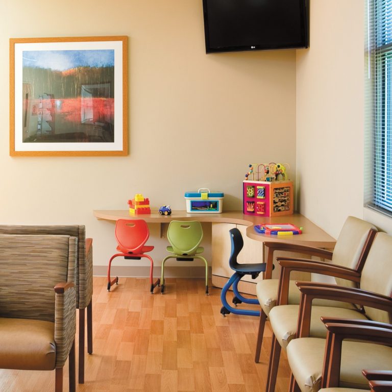 Intellect Wave Chair with Tablet Arm – Avail Business Systems