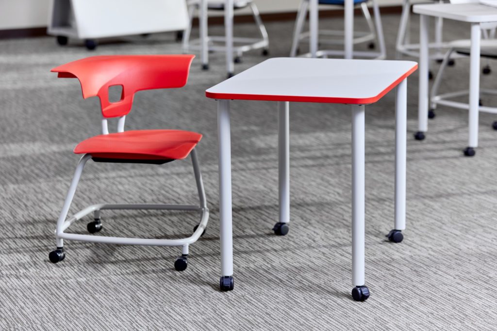 Ruckus Post-Leg Desk – Avail Business Systems